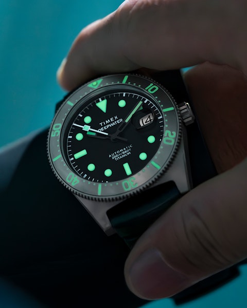 Timex Deep Water Reef 200 Titanium Automatic TW2W73800 – Tempus Shop