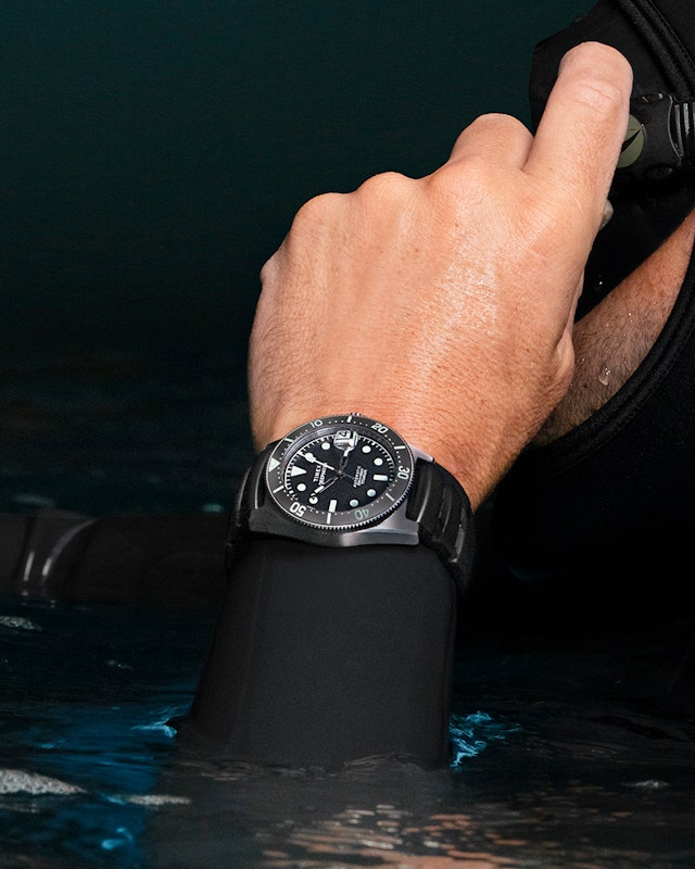 Timex Deep Water Reef 200 Titanium Automatic TW2W73800 – Tempus Shop